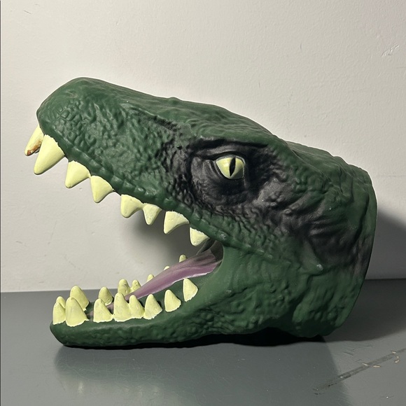 Jurassic World | Toys | Jurassic World Chomping Velociraptor Head Hand ...